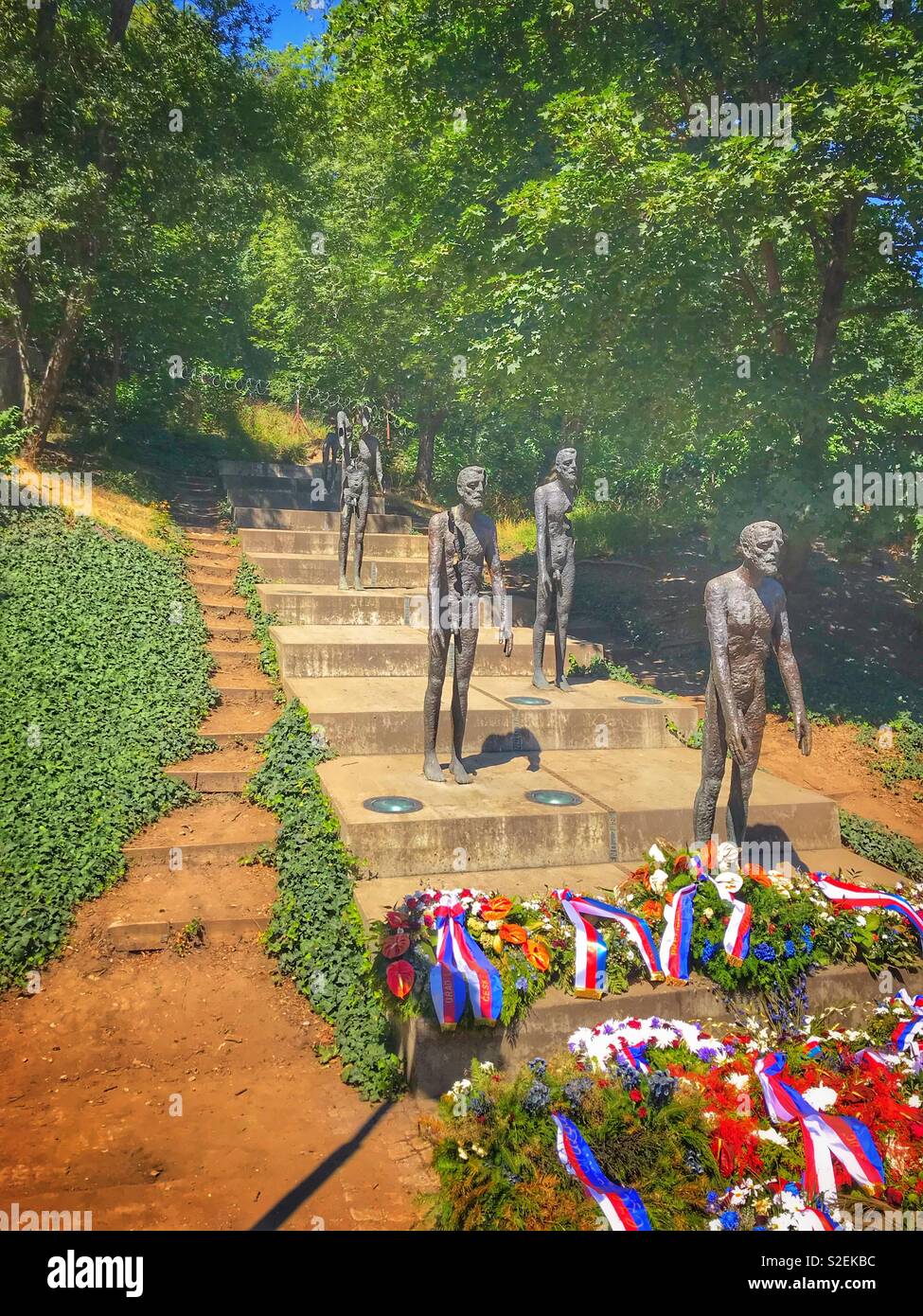 Victims of communism memorial hi-res stock photography and images - Alamy