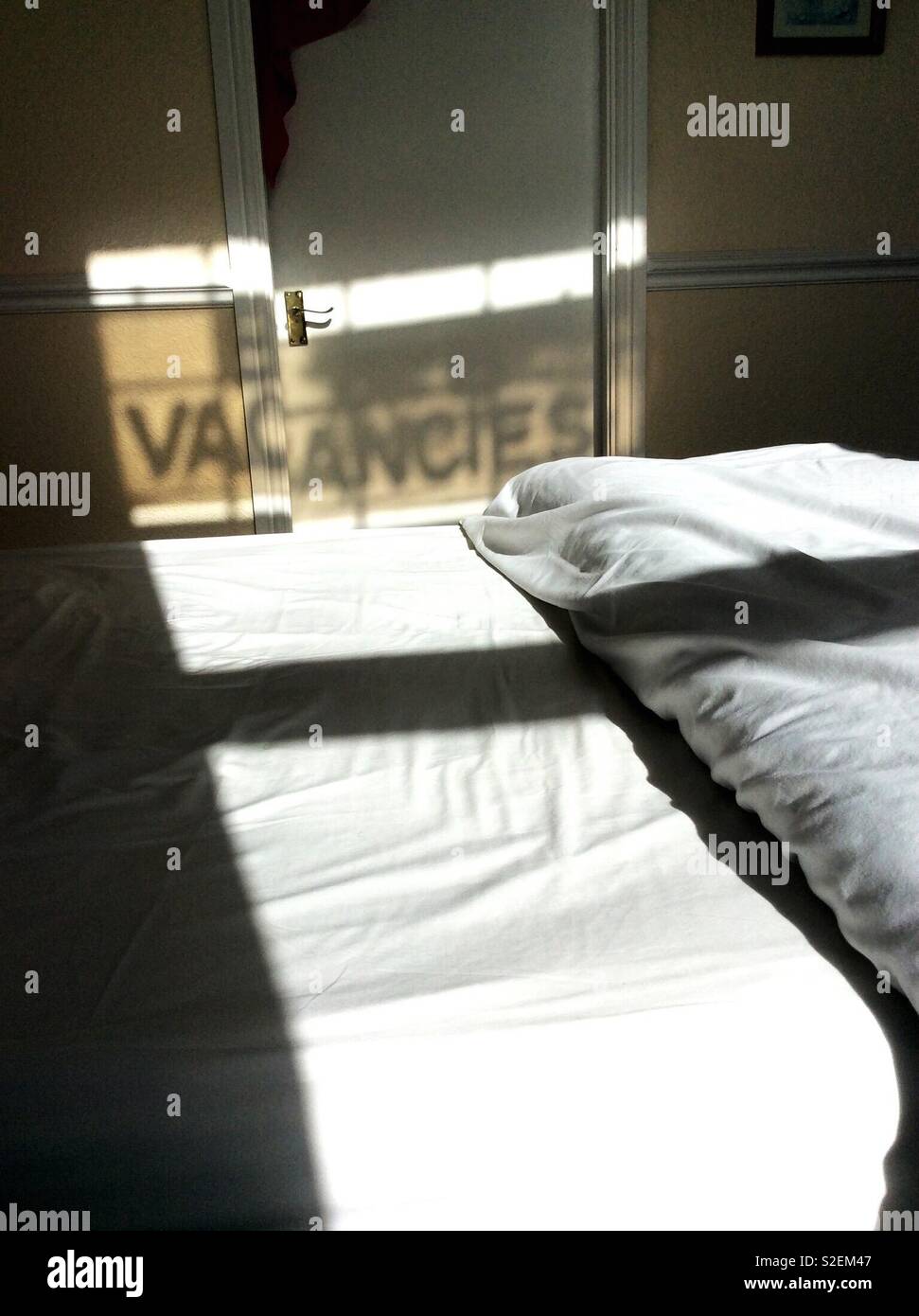 Empty bed hi-res stock photography and images - Alamy