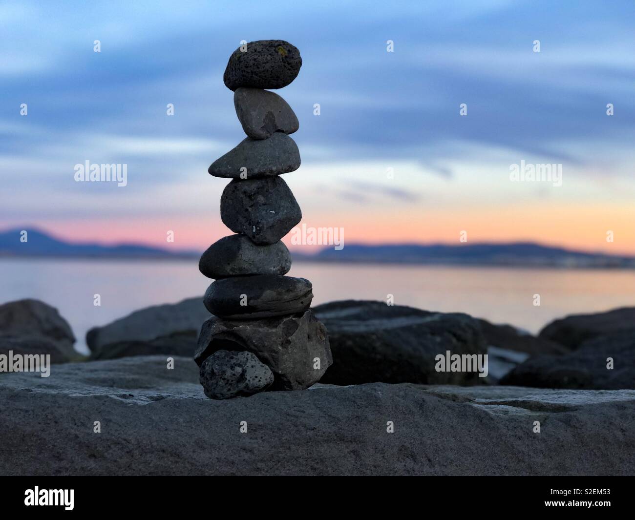 Balancing art hi-res stock photography and images - Alamy