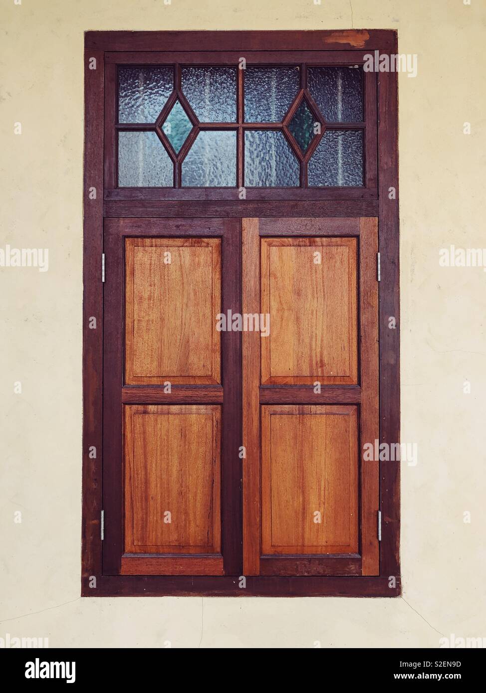 Traditional window design Stock Photo - Alamy
