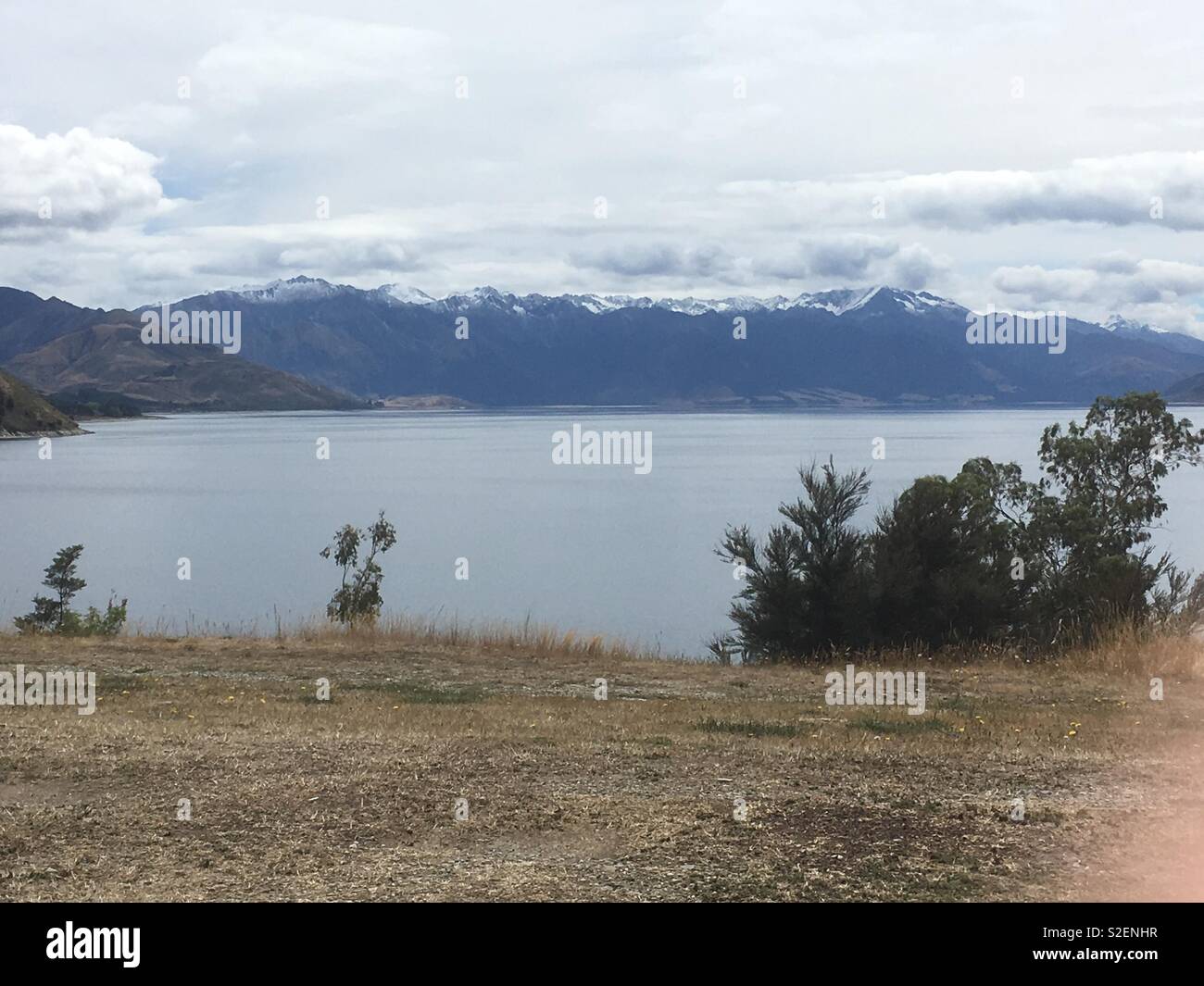 Lake Hawea New Zealand Stock Photo - Alamy