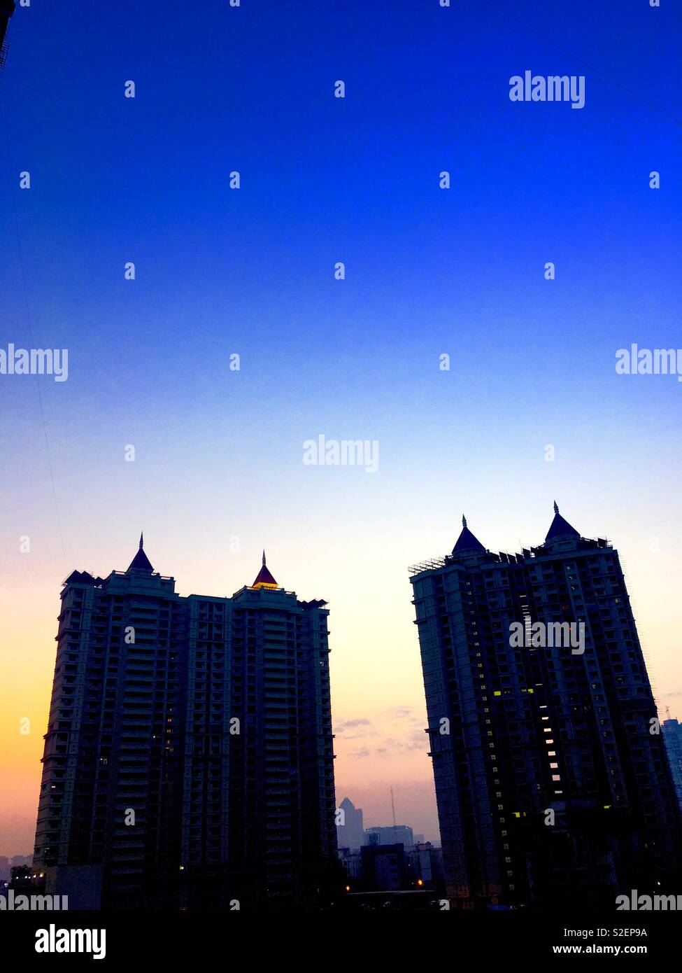 Dawn sunrise hi-res stock photography and images - Alamy