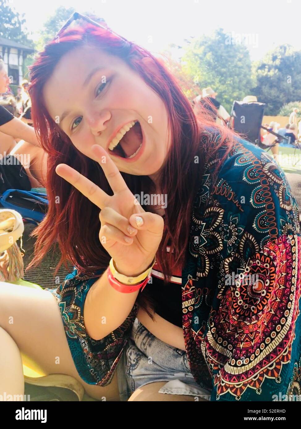 Festival girl hi-res stock photography and images - Alamy