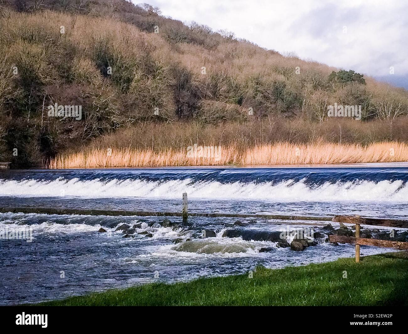 Lopwell dam hi-res stock photography and images - Alamy