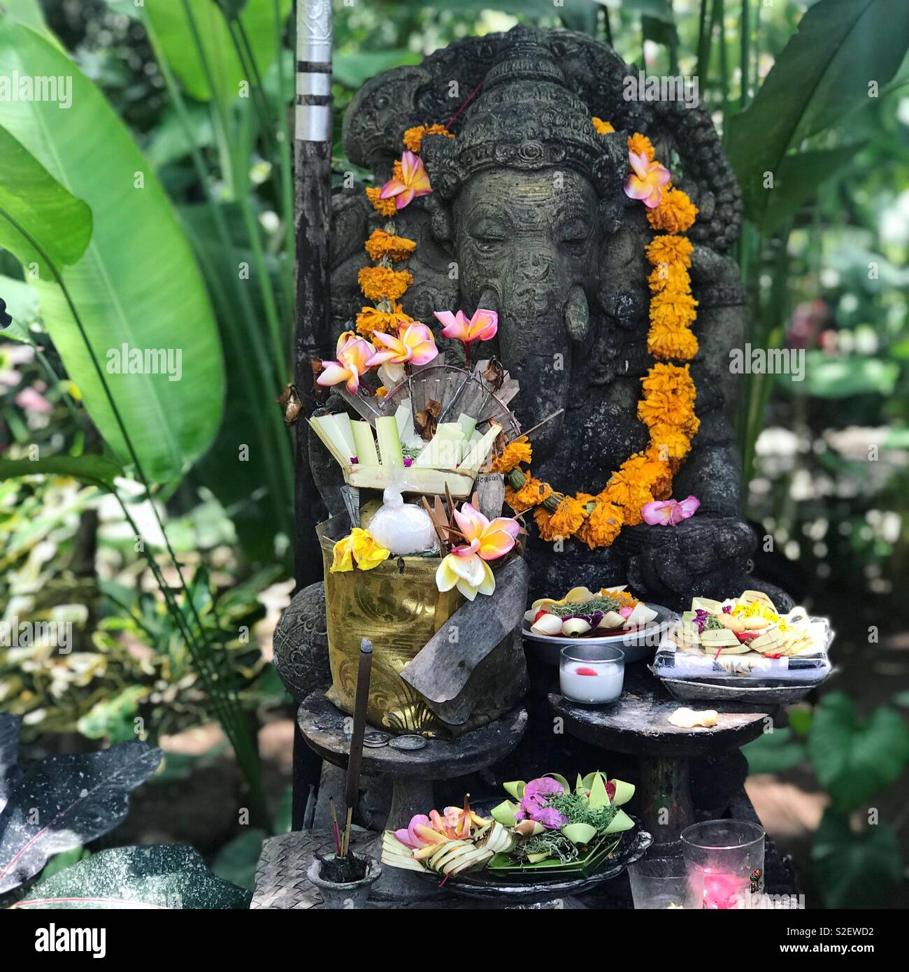 Bali traditional offerings Stock Photo - Alamy