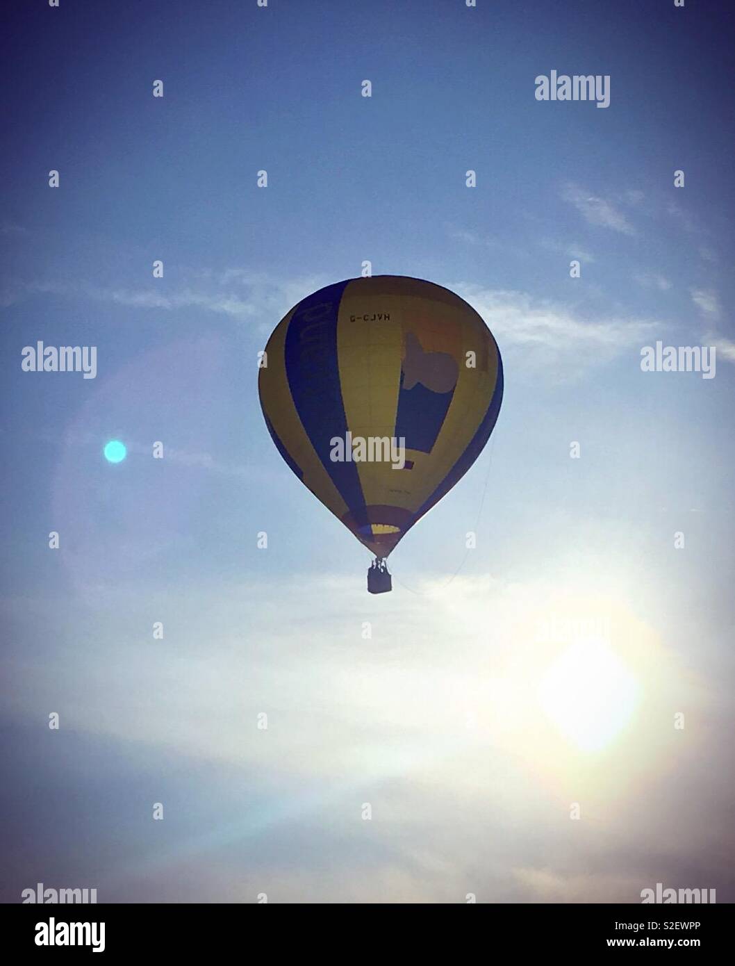 Balloon in flight Stock Photo - Alamy