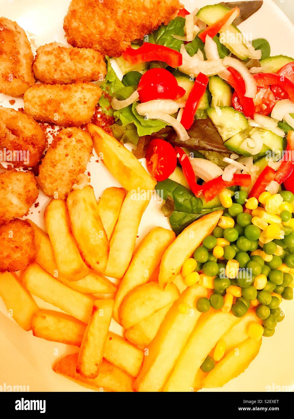 Scampi chips hi-res stock photography and images - Alamy