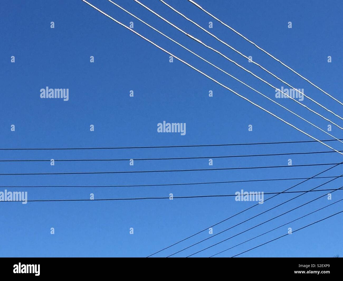 Telephone wire hi-res stock photography and images - Alamy