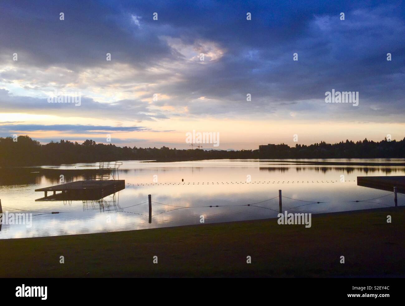 Green lake seattle hi-res stock photography and images - Alamy