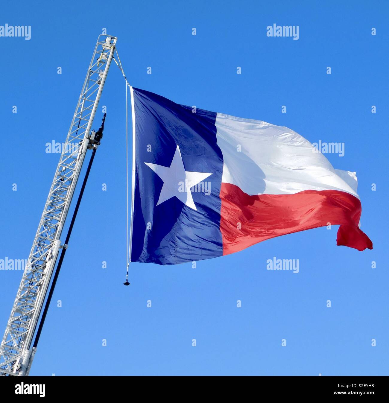 Fire truck ladder hi-res stock photography and images - Alamy