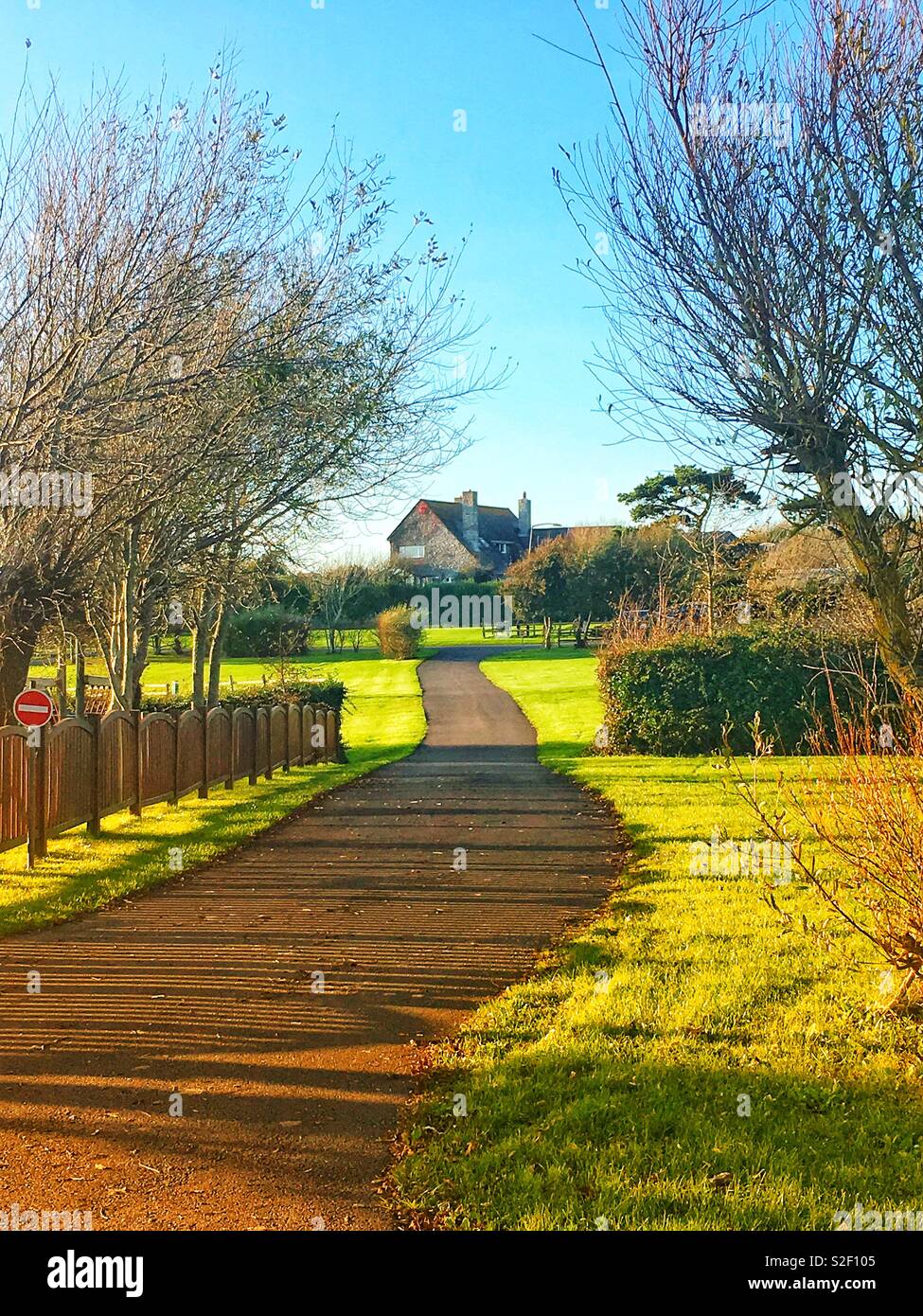 Long path hi-res stock photography and images - Alamy