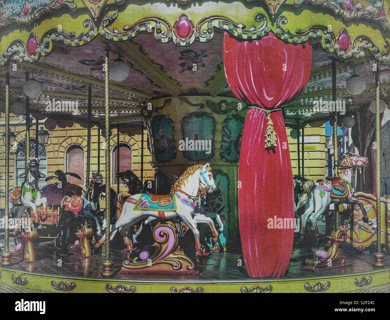 Empty carousel merry go smartphone stock photos and images - Alamy