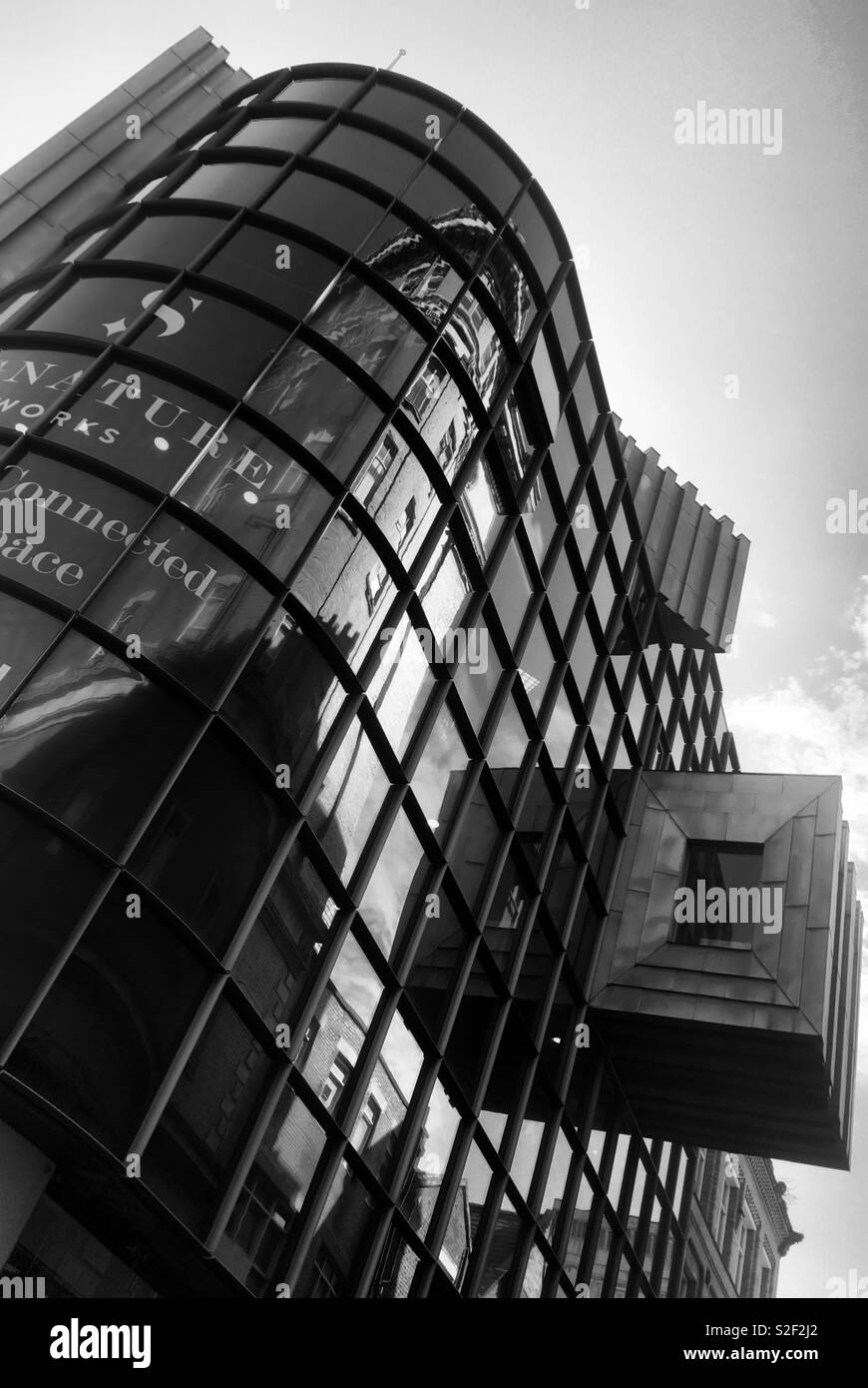 Modern Architecture Liverpool Stock Photo - Alamy