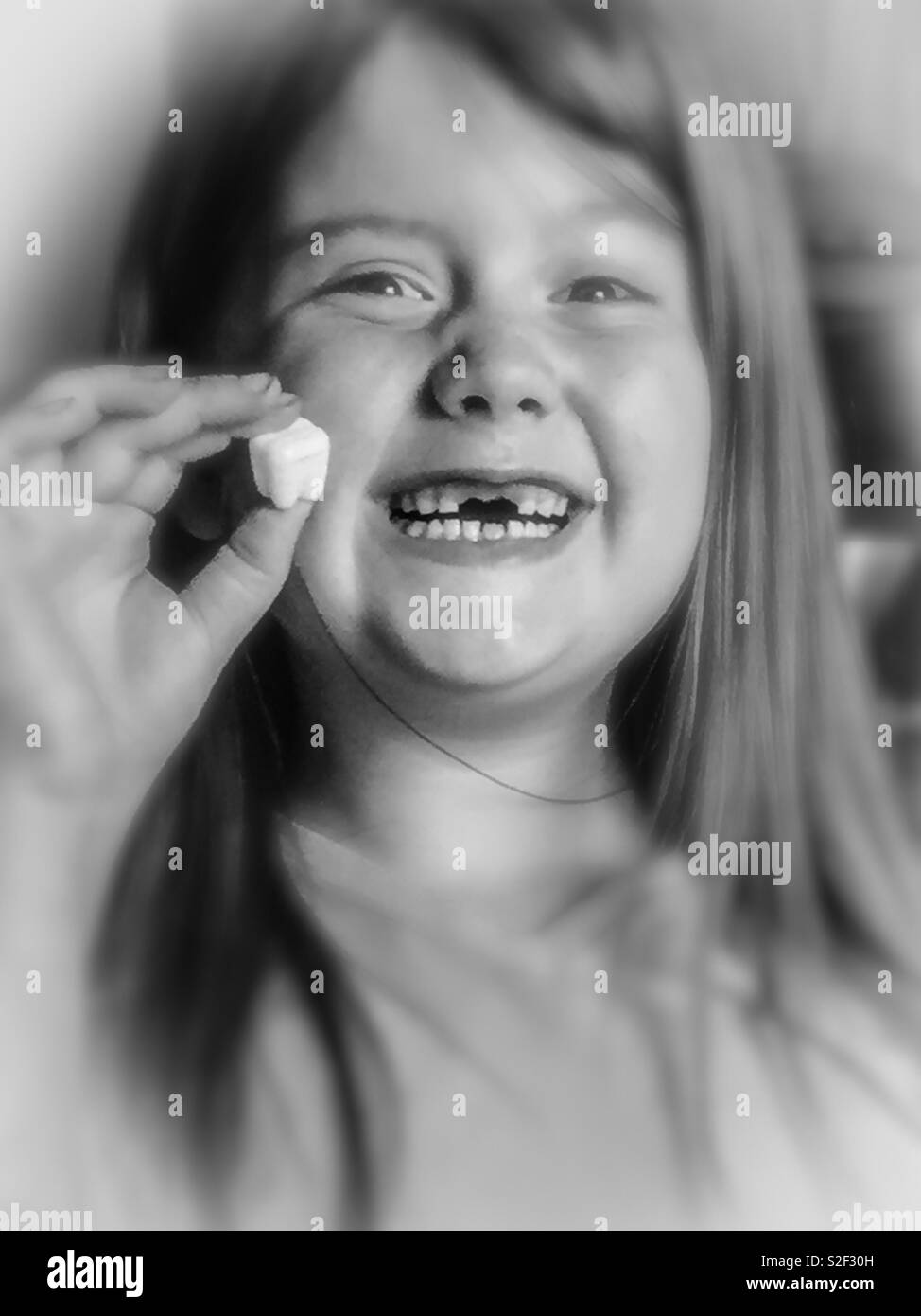 Missing tooth teeth hi-res stock photography and images - Alamy