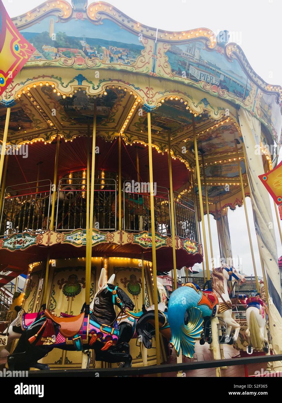 San francisco carousel hi-res stock photography and images - Alamy