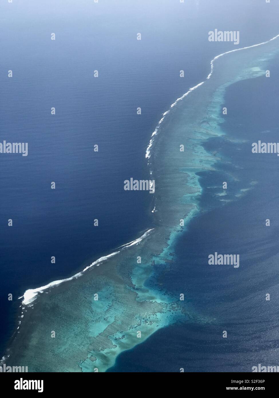 Fiji’s Barrier Reef, from above Stock Photo - Alamy