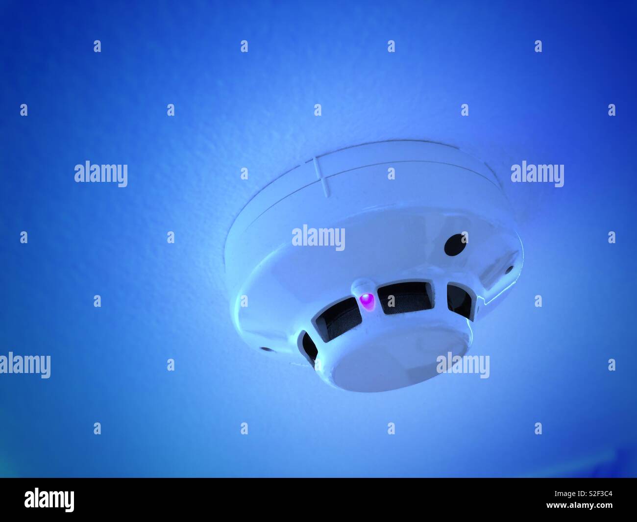 Fire safety smoke detection hi-res stock photography and images - Alamy