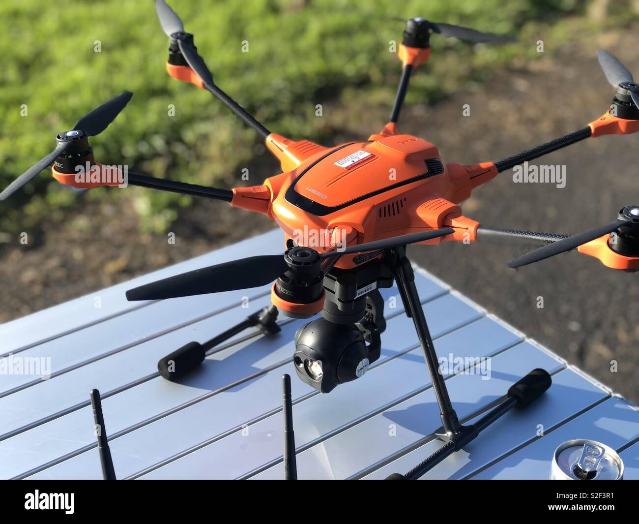 Hexacopter hi-res stock photography and images - Alamy