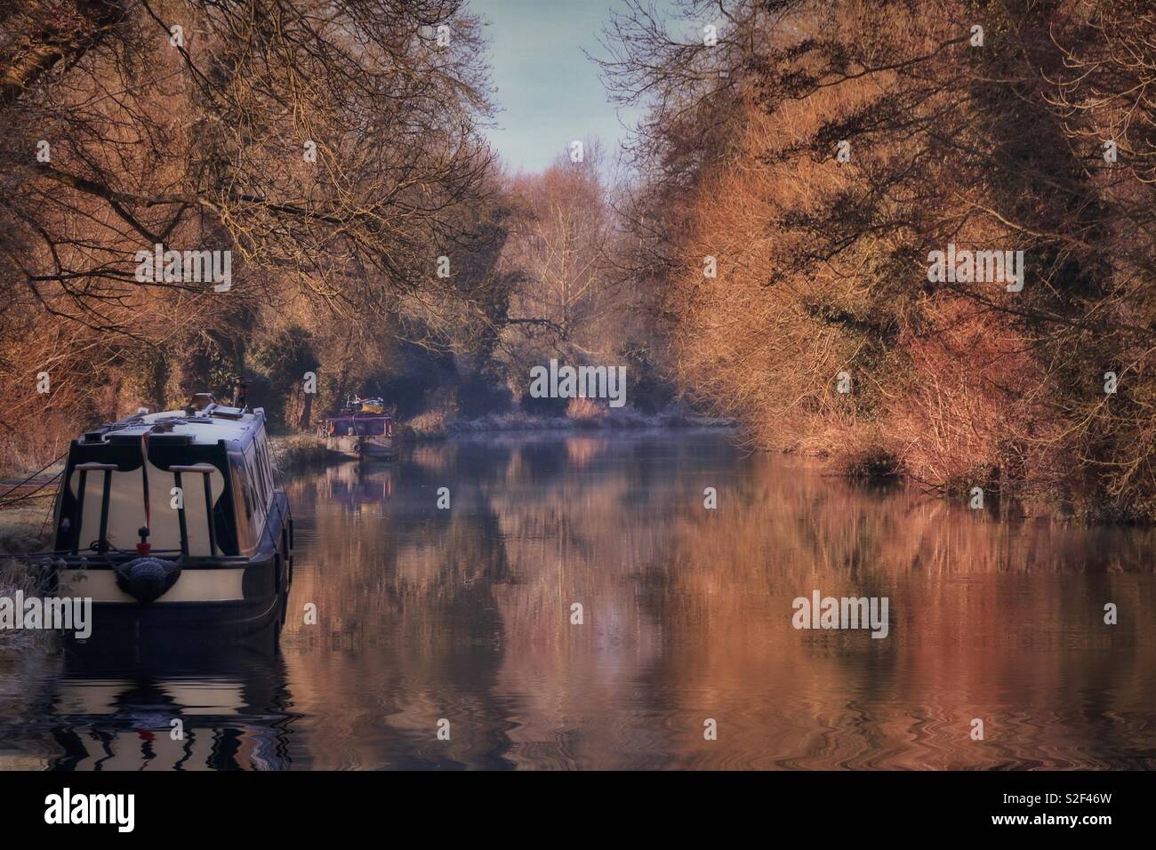 Autumn on the Kennet and Avon Canal Stock Photo - Alamy