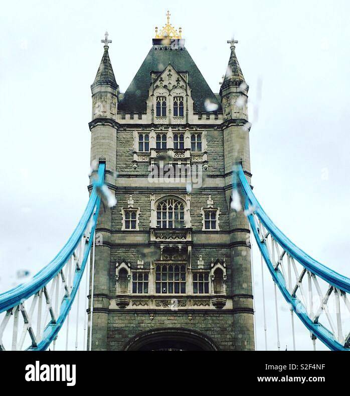 Tower Bridge on a rainy day in London Stock Photo - Alamy
