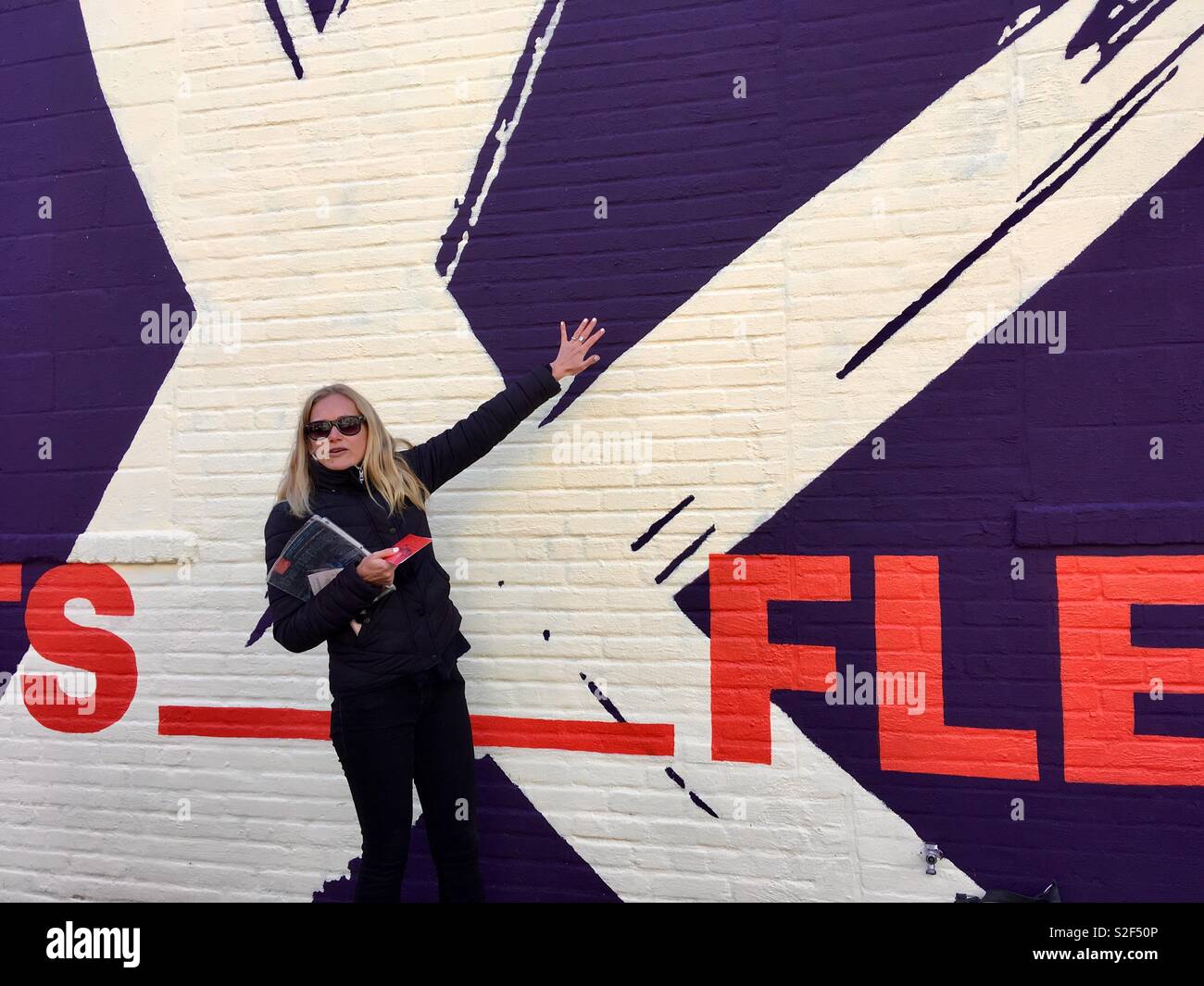 Female tour guide hi-res stock photography and images - Alamy