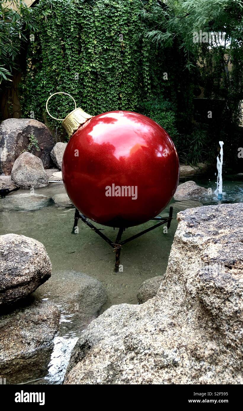 Big red christmas ornament hi-res stock photography and images - Alamy