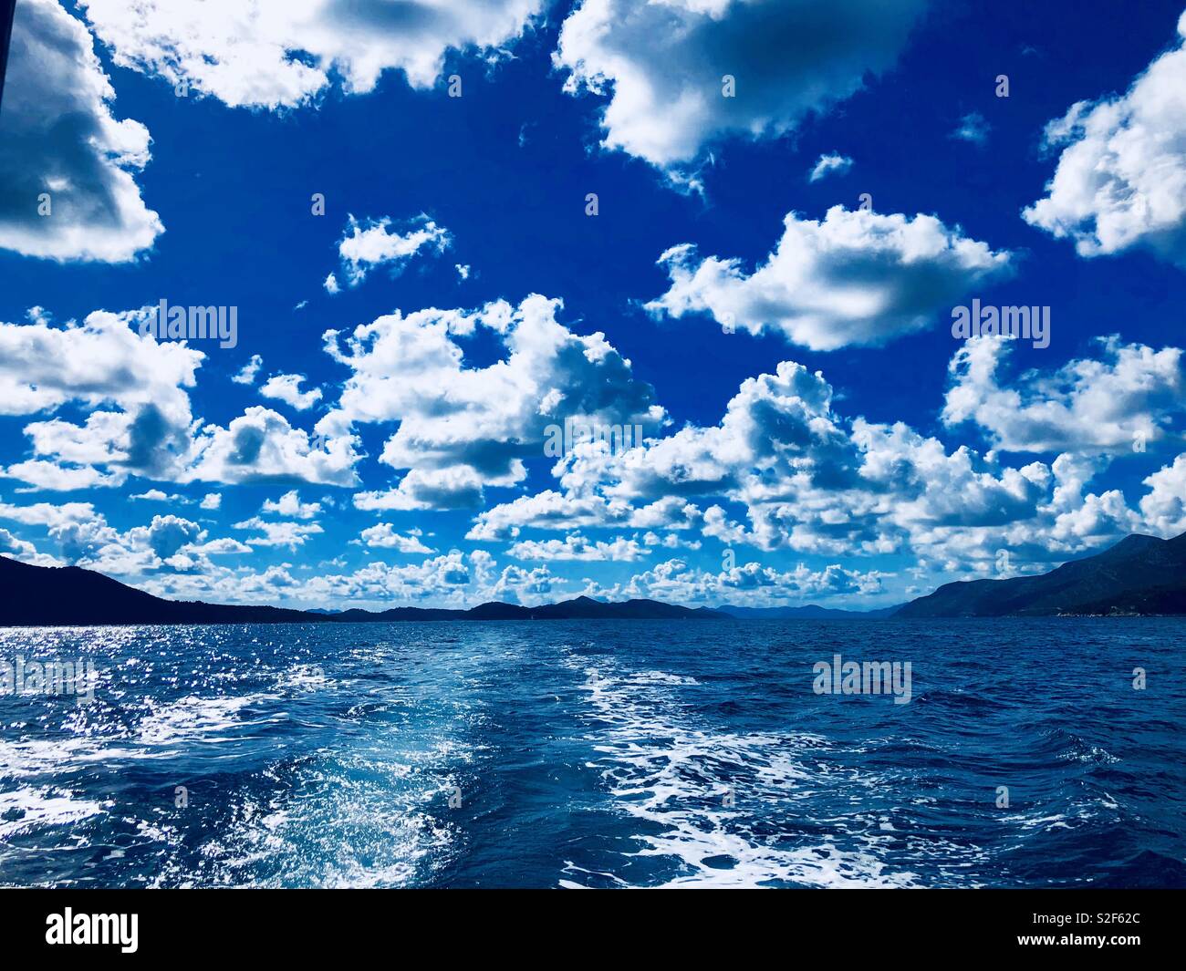 Sea skyline hi-res stock photography and images - Alamy