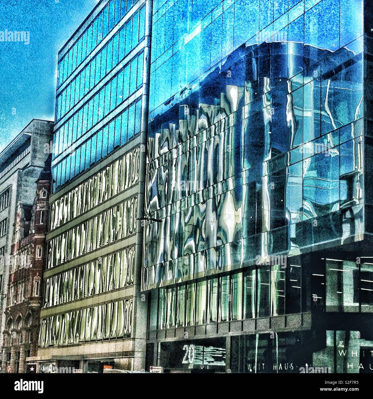 Distorted glass hi-res stock photography and images - Alamy