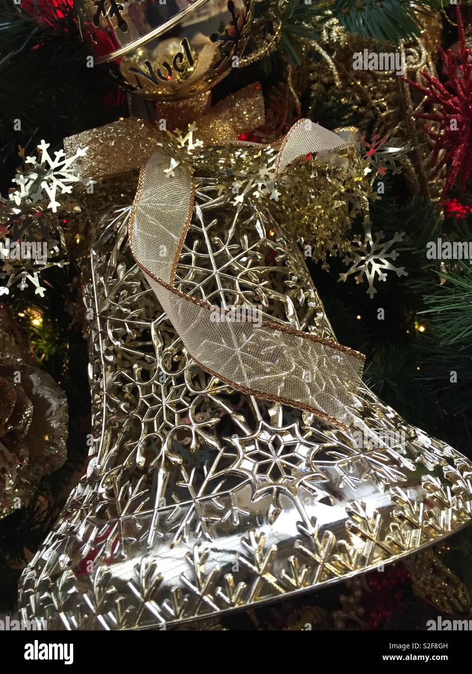 Bell bauble hi-res stock photography and images - Alamy