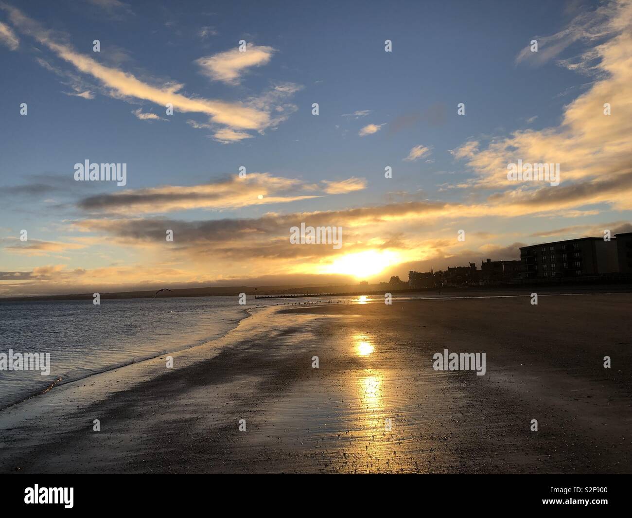 Sea portobello beach hi-res stock photography and images - Alamy