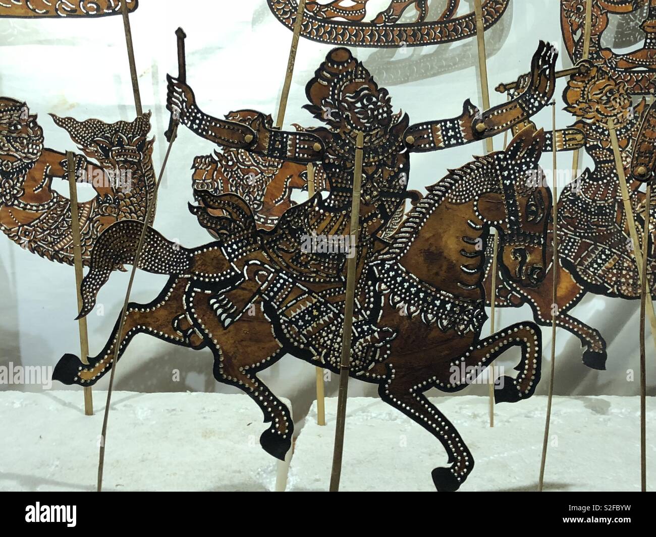 Apsara puppet hi-res stock photography and images - Alamy