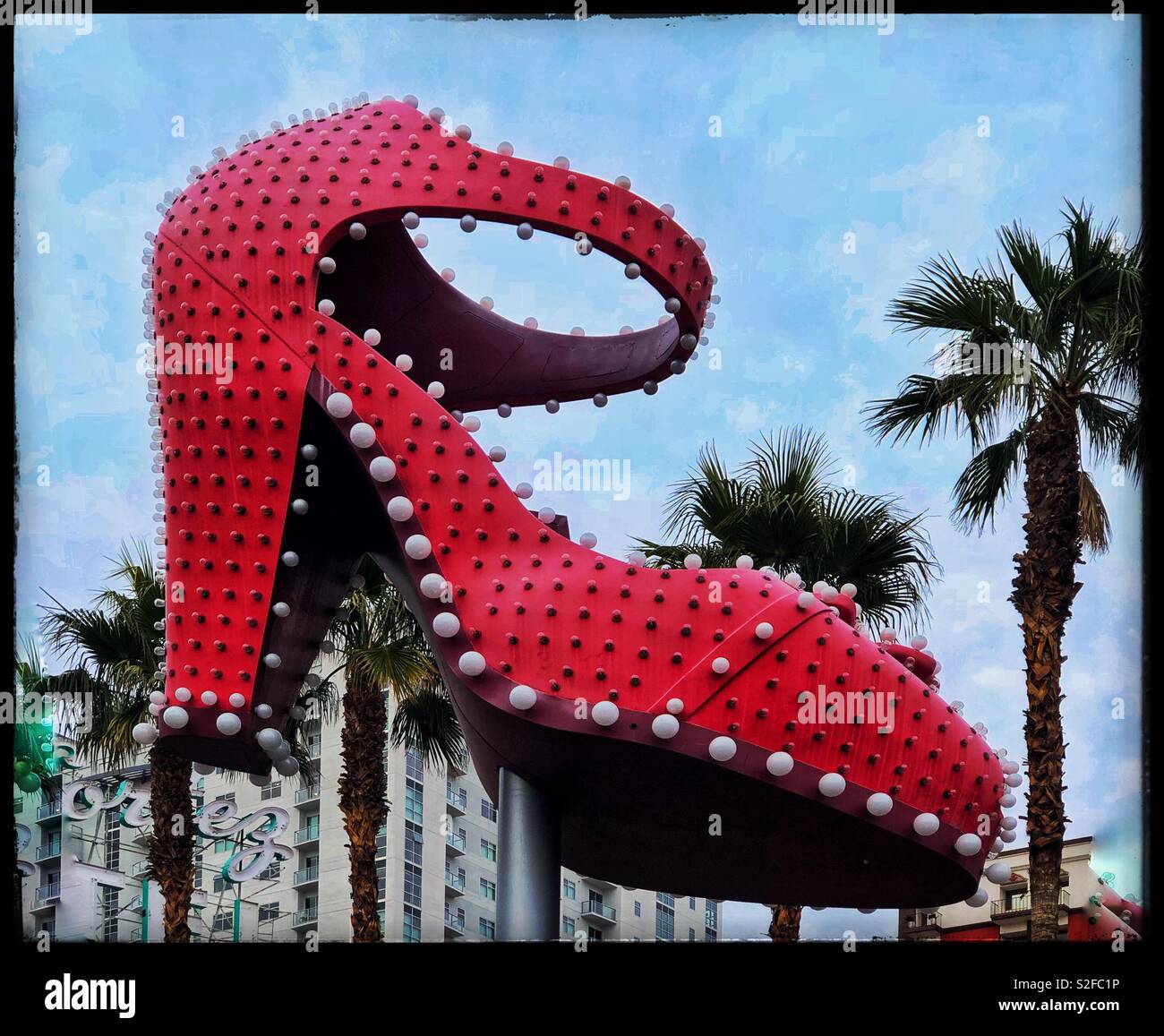 Red high heel shoe sign hi-res stock photography and images - Alamy