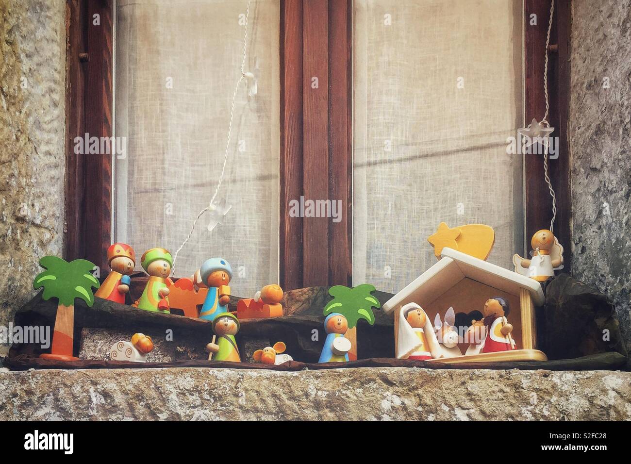 Nativity characters hi-res stock photography and images - Alamy