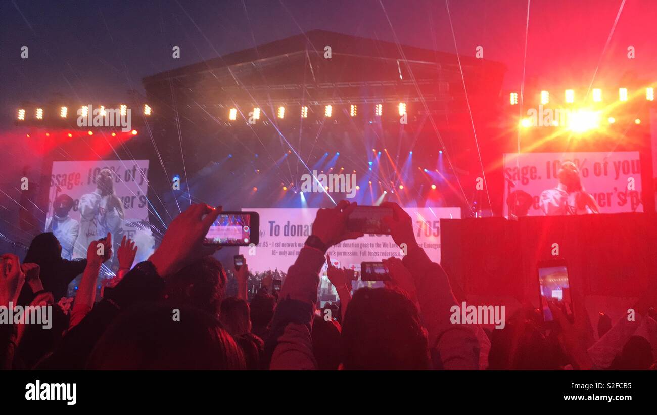 One love manchester concert fans hi-res stock photography and images ...