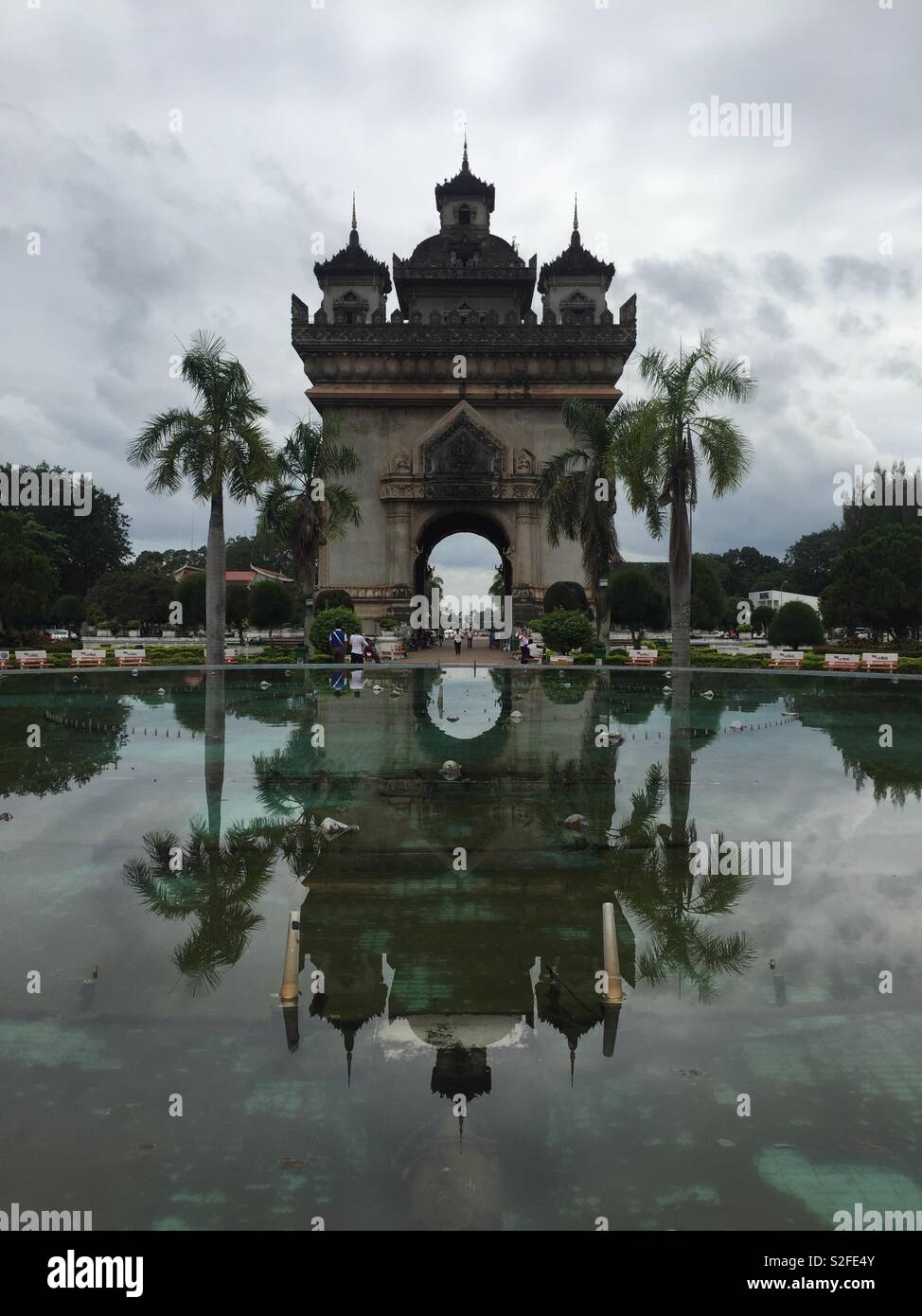 Victory Gate, Vientiane Stock Photo - Alamy
