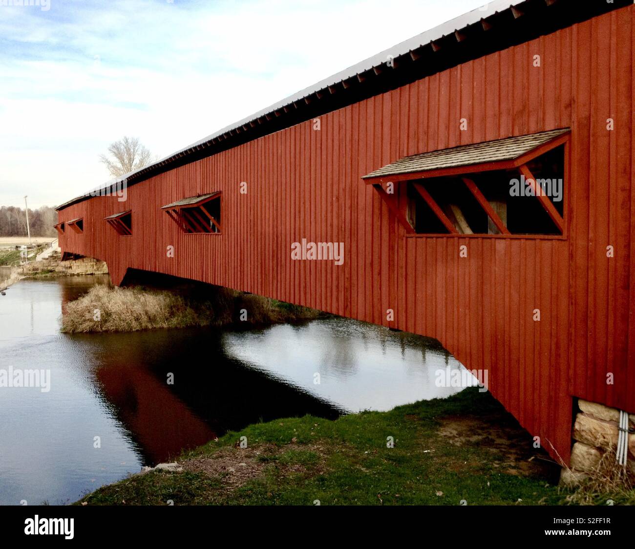 Indiana covered bridge Stock Photo - Alamy
