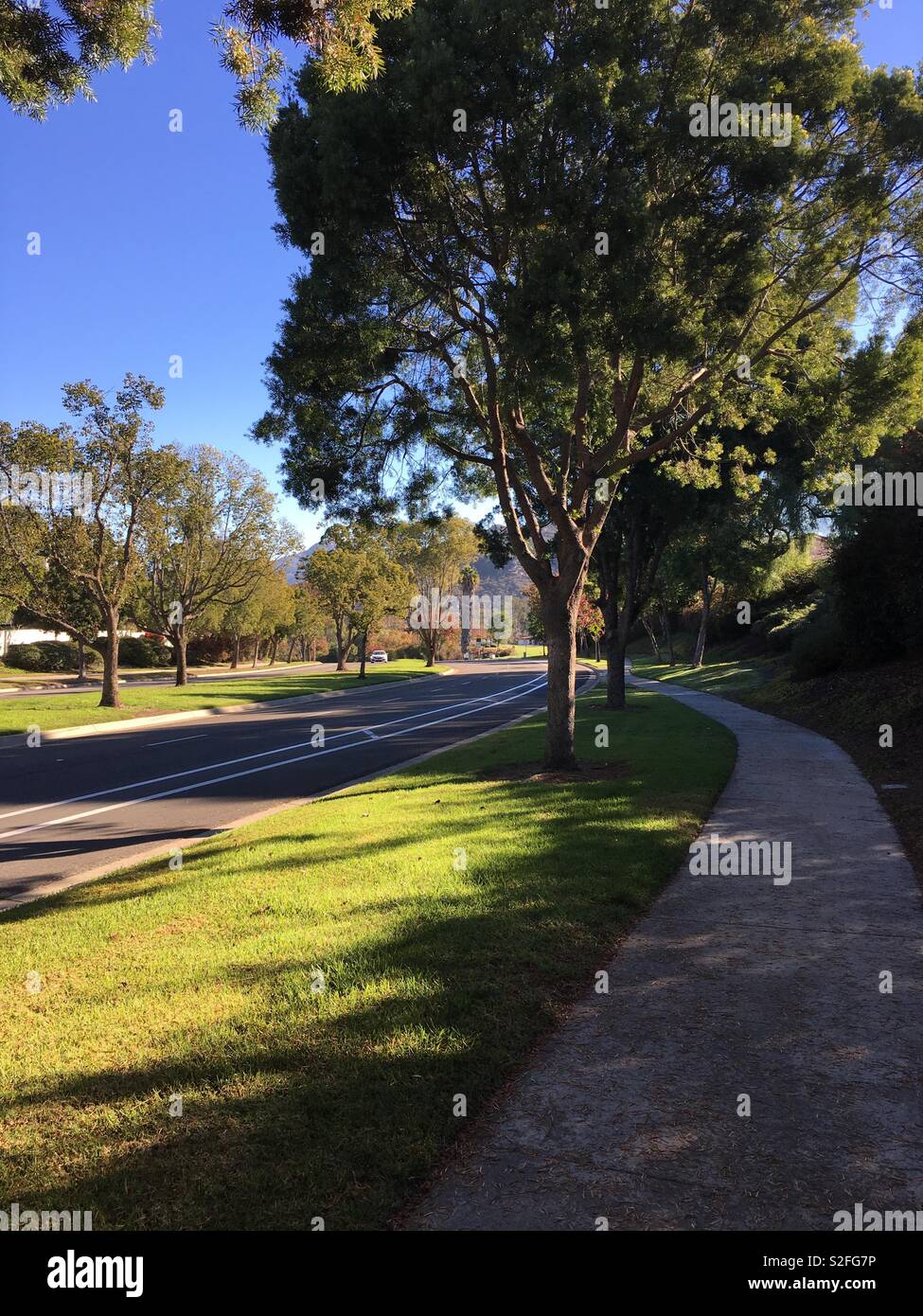 Winding walk hi-res stock photography and images - Alamy