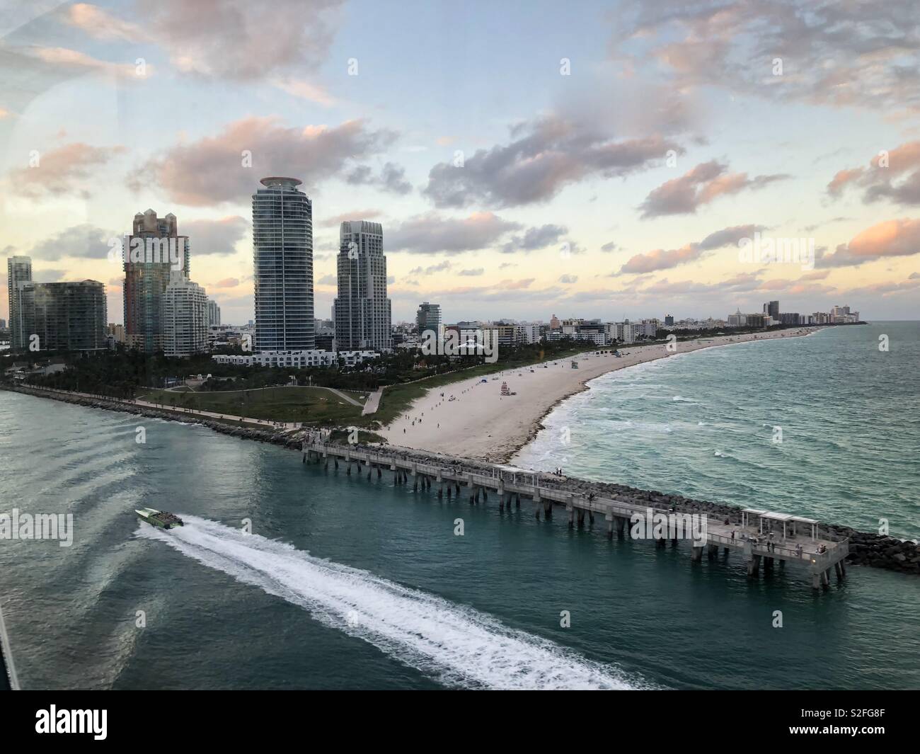 Miami ships hi-res stock photography and images - Alamy