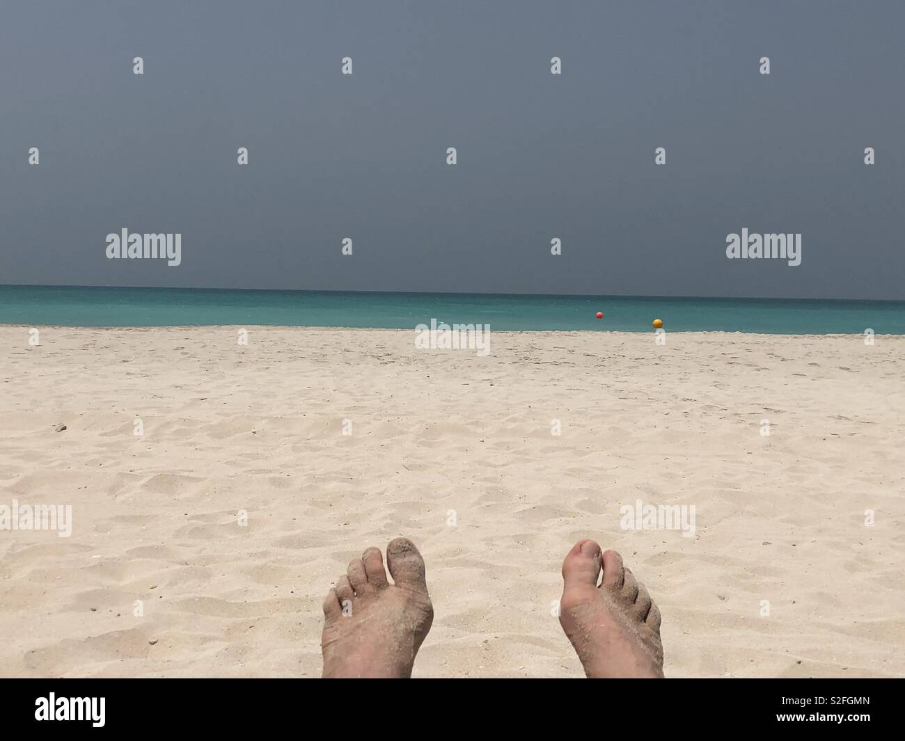 Just chillin‘ on the beach Stock Photo - Alamy