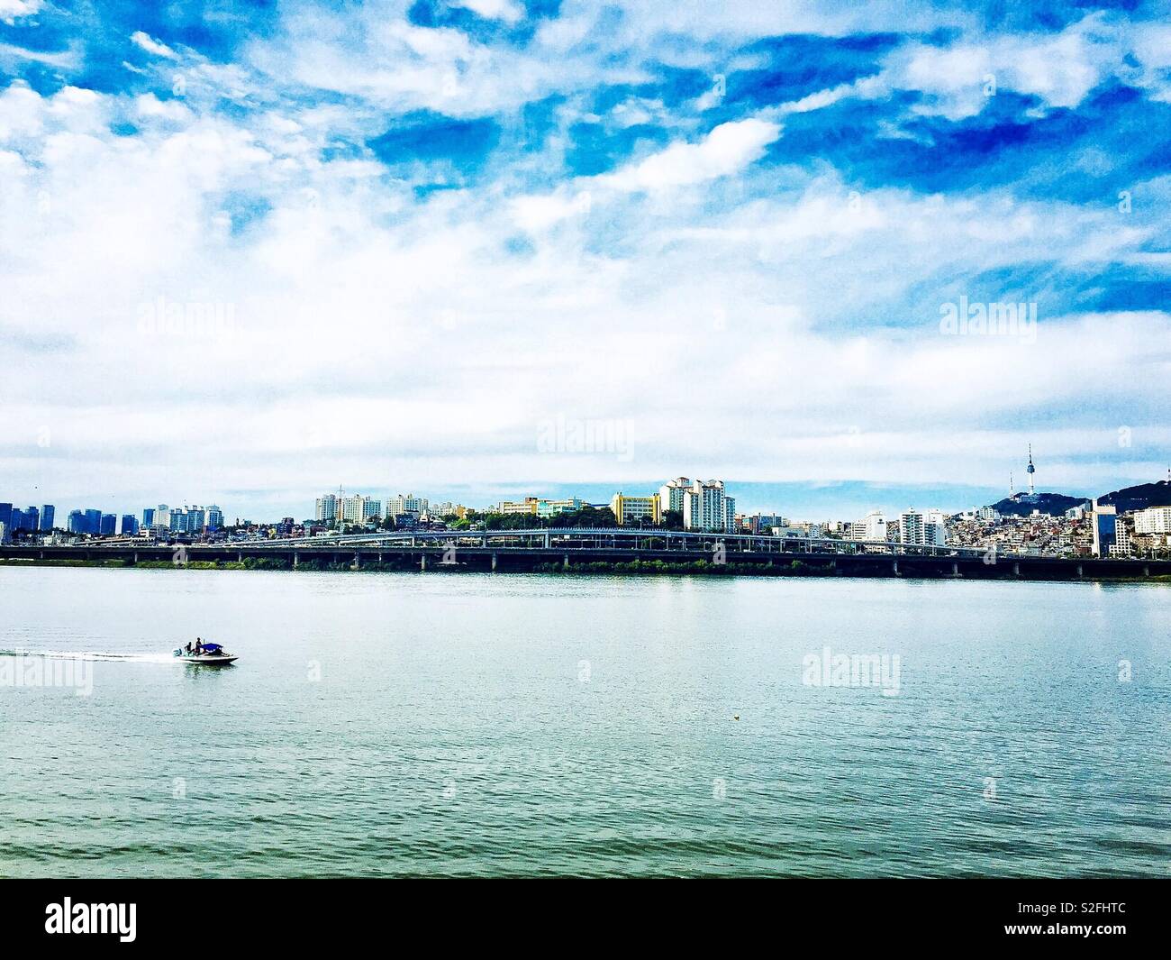 Han river boat, seoul hi-res stock photography and images - Alamy