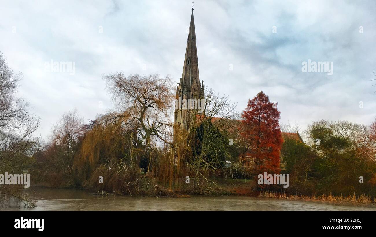 Moat pond hi-res stock photography and images - Alamy