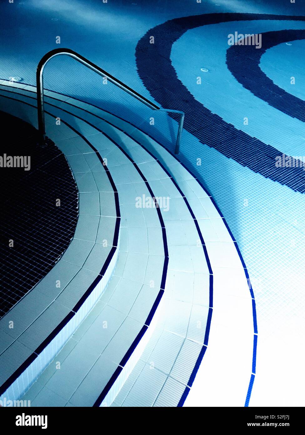 Yang pool hi-res stock photography and images - Alamy