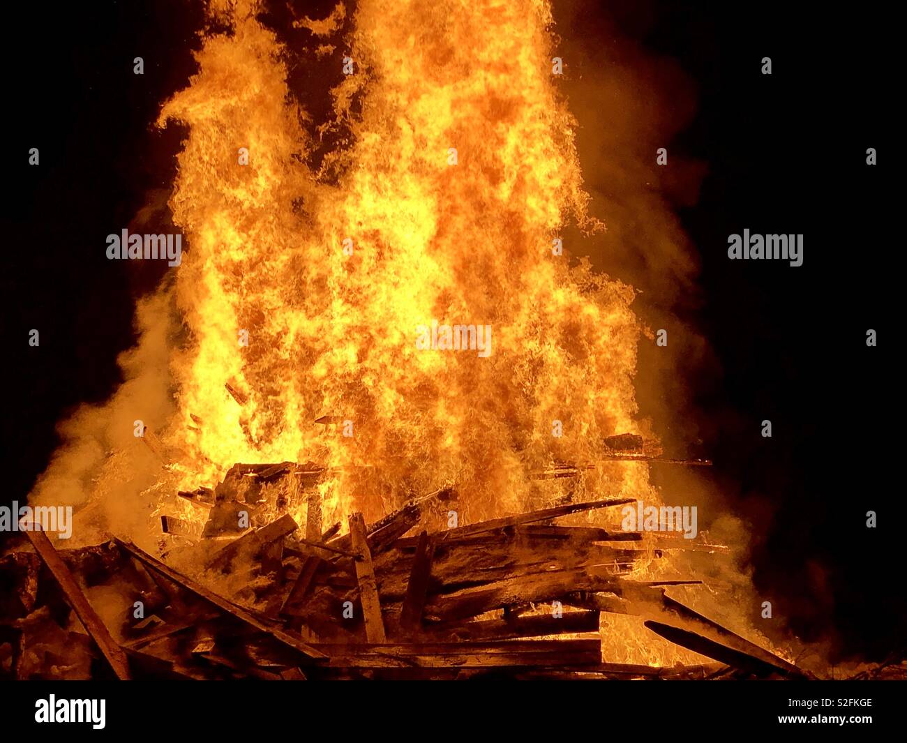 Fire casualty hi-res stock photography and images - Alamy
