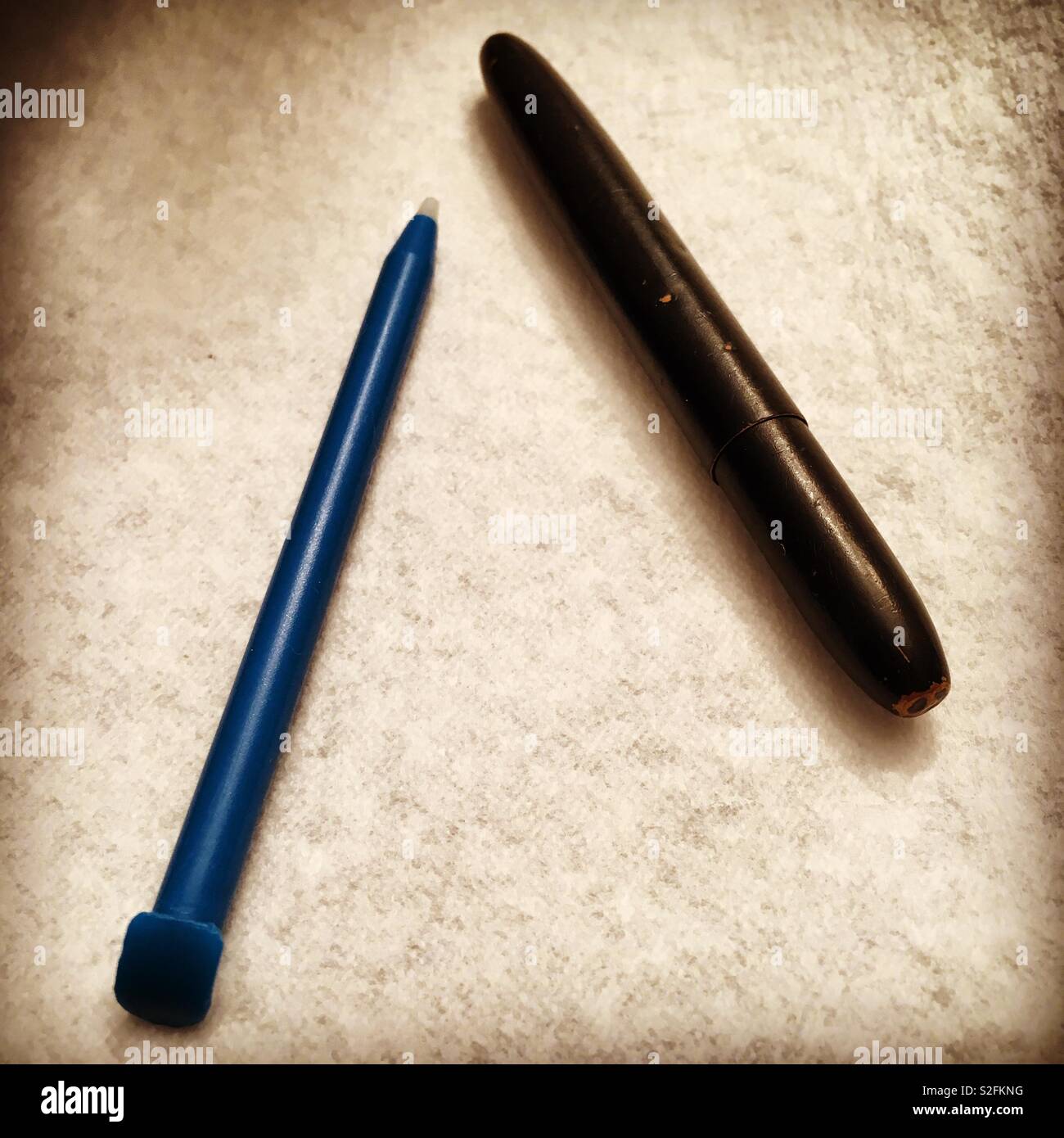 Digital vs analogue hi-res stock photography and images - Alamy