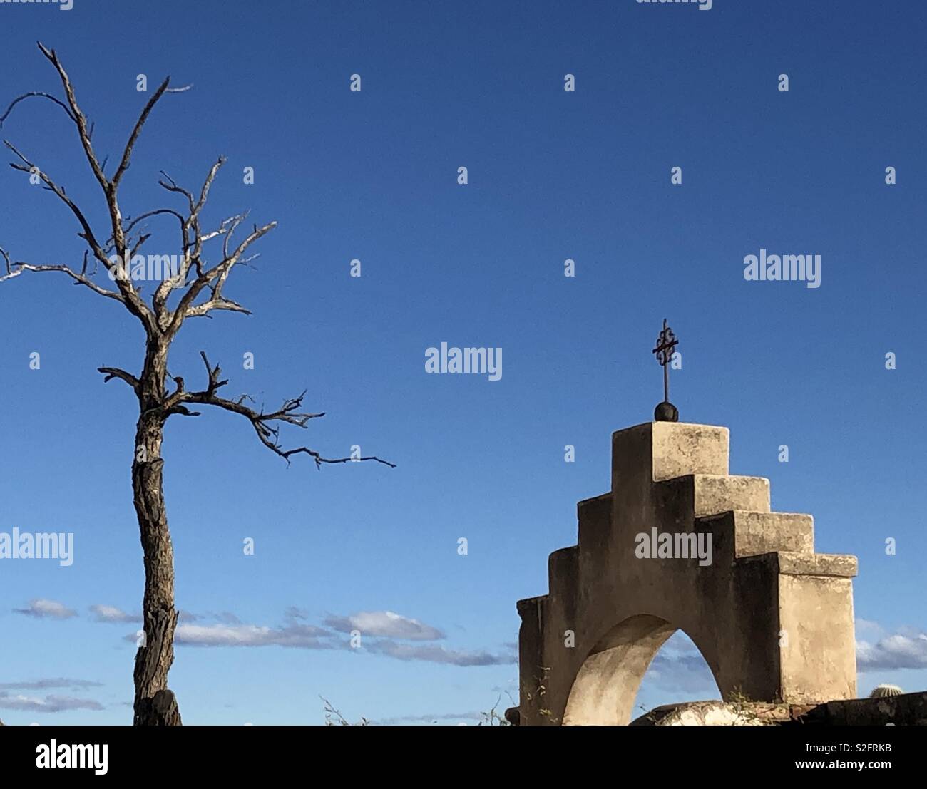 Mission architecture hi-res stock photography and images - Alamy