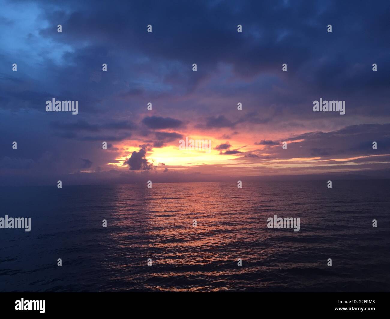 Ocean sea marine hi-res stock photography and images - Alamy