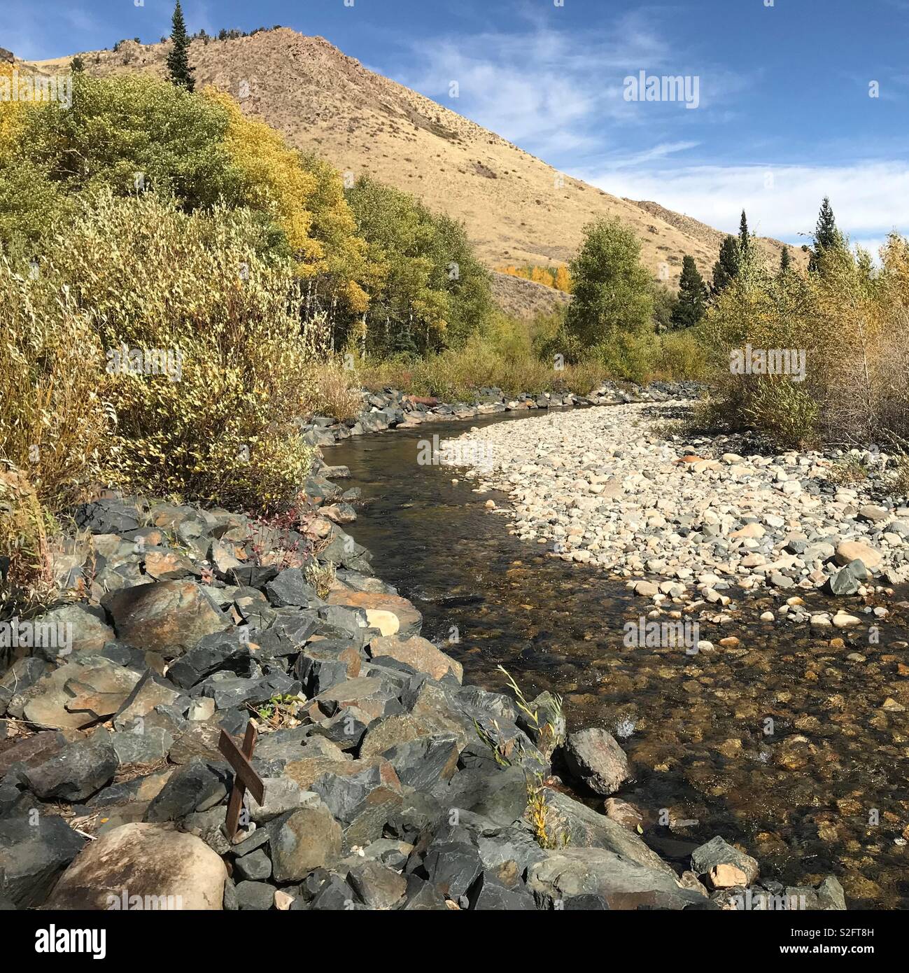 Bend in river hi-res stock photography and images - Alamy