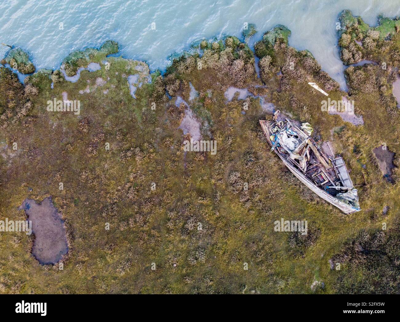 Smashed boat hi-res stock photography and images - Alamy