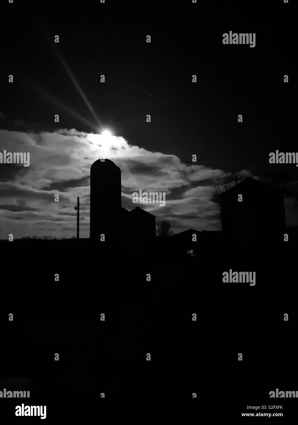 Night farming hi-res stock photography and images - Alamy