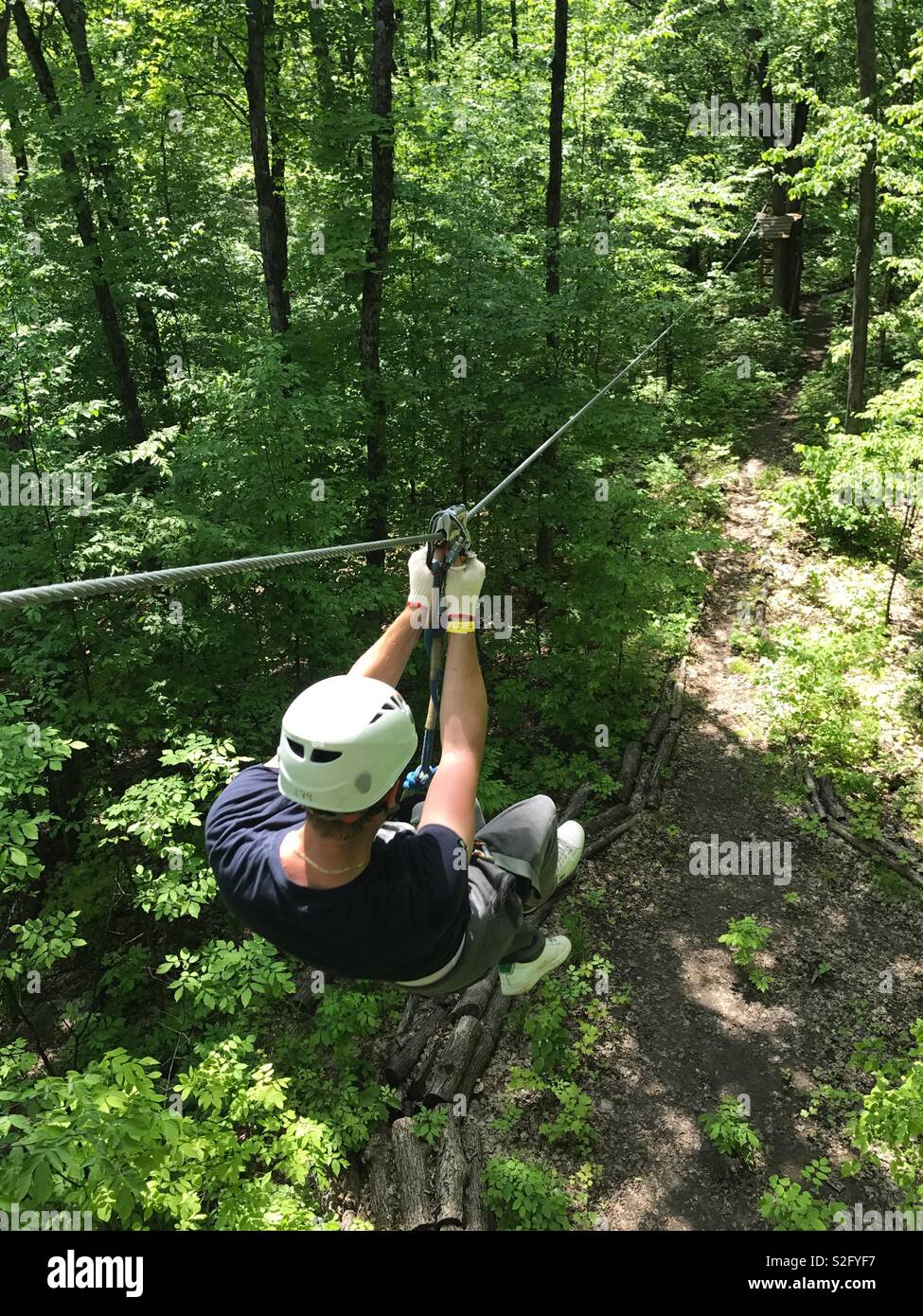 Outdoor zip line hi-res stock photography and images - Alamy